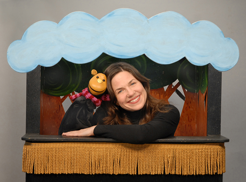 Puppet Survival: The Art of Producing and Performing Puppet Shows with ...